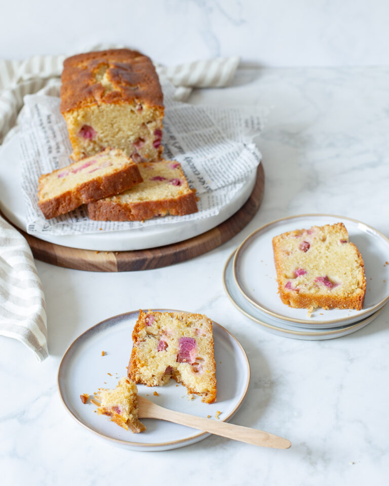 Makkelijke rabarbercake - Zoetrecepten
